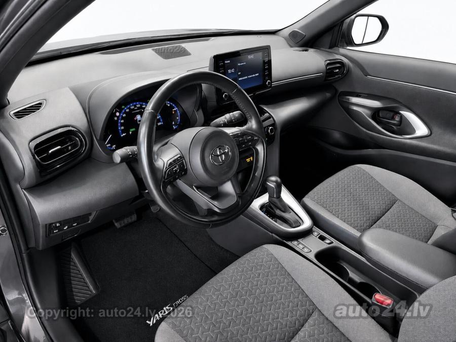 Pelēks Toyota Yaris Cross 2022 Tallina, ar dzinēja tilpumu 1.50 L un nobraukumu 87 tūkst. km par 20490 €, foto 6 vietnē AUTOMOTO.COM.LV