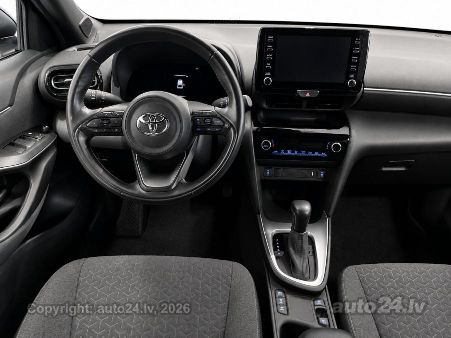 Pelēks Toyota Yaris Cross 2022 Tallina, ar dzinēja tilpumu 1.50 L un nobraukumu 87 tūkst. km par 20490 €, foto 7 vietnē AUTOMOTO.COM.LV