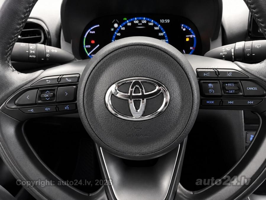 Pelēks Toyota Yaris Cross 2022 Tallina, ar dzinēja tilpumu 1.50 L un nobraukumu 87 tūkst. km par 20490 €, foto 8 vietnē AUTOMOTO.COM.LV
