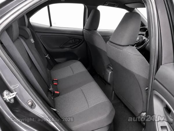 Grey Toyota Yaris Cross 2022 in Tallinn, with an engine capacity of 1.50 L and mileage of 87 thousand km for 20490 €, photo 9 on AUTOMOTO.COM.LV