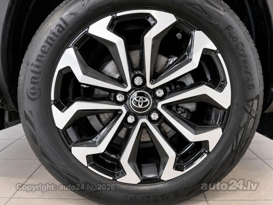 Pelēks Toyota Yaris Cross 2022 Tallina, ar dzinēja tilpumu 1.50 L un nobraukumu 87 tūkst. km par 20490 €, foto 15 vietnē AUTOMOTO.COM.LV
