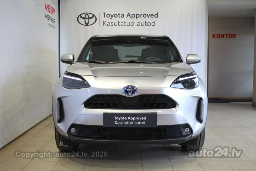 Серый Тойота Yaris Cross 2024 в Таллин, объемом двигателя 1.50 л и пробегом 50 тыс. км за 24990 €, фото 6 на AUTOMOTO.COM.LV
