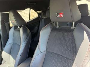 Pelēks Toyota Yaris Cross 2024 Gargždai, ar dzinēja tilpumu 0.00 L un nobraukumu 76 tūkst. km par 14500 €, foto 12 vietnē AUTOMOTO.COM.LV