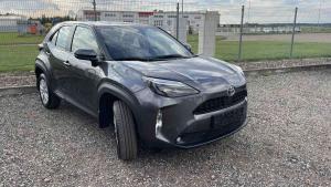 Grey Toyota Yaris Cross 2024 in Marijampole, with an engine capacity of 1.49 L and mileage of 26 thousand km for 19990 €, photo 8 on AUTOMOTO.COM.LV
