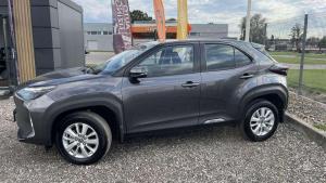 Grey Toyota Yaris Cross 2024 in Marijampole, with an engine capacity of 1.49 L and mileage of 26 thousand km for 19990 €, photo 13 on AUTOMOTO.COM.LV