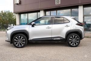 Pelēks Toyota Yaris Cross 2024 Viļņa, ar dzinēja tilpumu 1.49 L un nobraukumu 55 tūkst. km par 23950 €, foto 9 vietnē AUTOMOTO.COM.LV