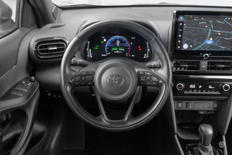 Pelēks Toyota Yaris Cross 2024 Viļņa, ar dzinēja tilpumu 1.49 L un nobraukumu 55 tūkst. km par 23950 €, foto 20 vietnē AUTOMOTO.COM.LV