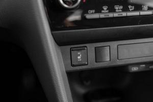 Pelēks Toyota Yaris Cross 2024 Viļņa, ar dzinēja tilpumu 1.49 L un nobraukumu 55 tūkst. km par 23950 €, foto 30 vietnē AUTOMOTO.COM.LV