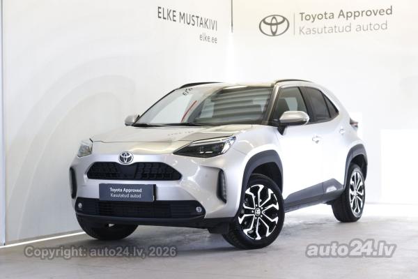 Серый Тойота Yaris Cross 2025 в Таллин, объемом двигателя 1.49 л и пробегом 26 тыс. км за 24500 €, фото 1 на AUTOMOTO.COM.LV