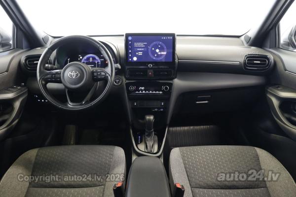Серый Тойота Yaris Cross 2025 в Таллин, объемом двигателя 1.49 л и пробегом 26 тыс. км за 24500 €, фото 8 на AUTOMOTO.COM.LV