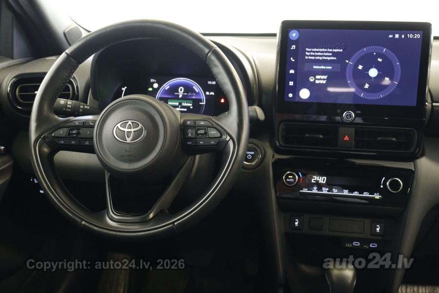 Серый Тойота Yaris Cross 2025 в Таллин, объемом двигателя 1.49 л и пробегом 26 тыс. км за 24500 €, фото 10 на AUTOMOTO.COM.LV