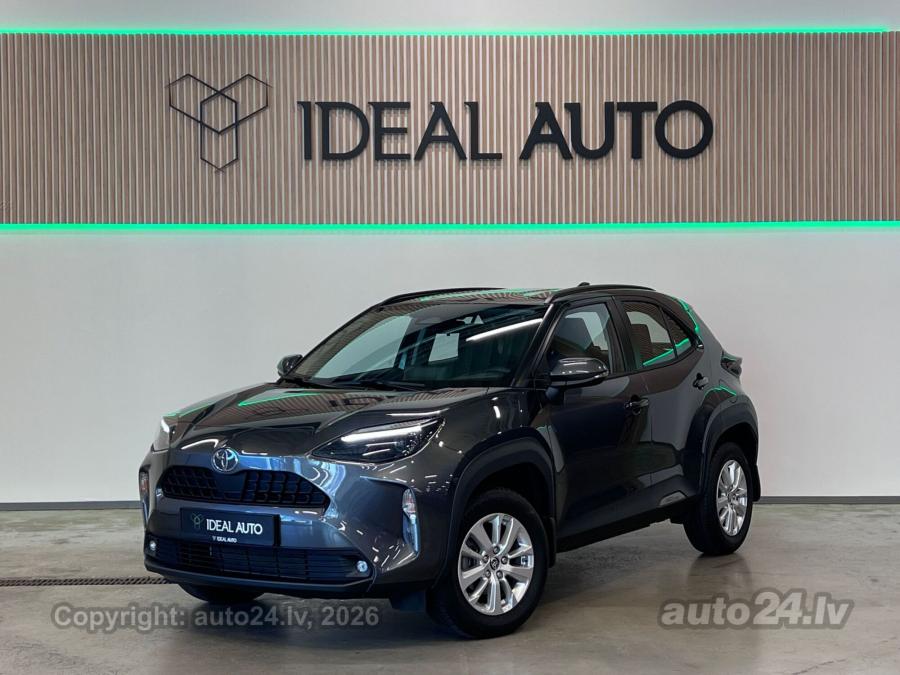 Серый Тойота Yaris Cross 2025 в Таллин, объемом двигателя 1.50 л и пробегом 19 тыс. км за 23990 €, фото 1 на AUTOMOTO.COM.LV