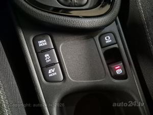 Серый Тойота Yaris Cross 2025 в Таллин, объемом двигателя 1.50 л и пробегом 17 тыс. км за 24990 €, фото 18 на AUTOMOTO.COM.LV