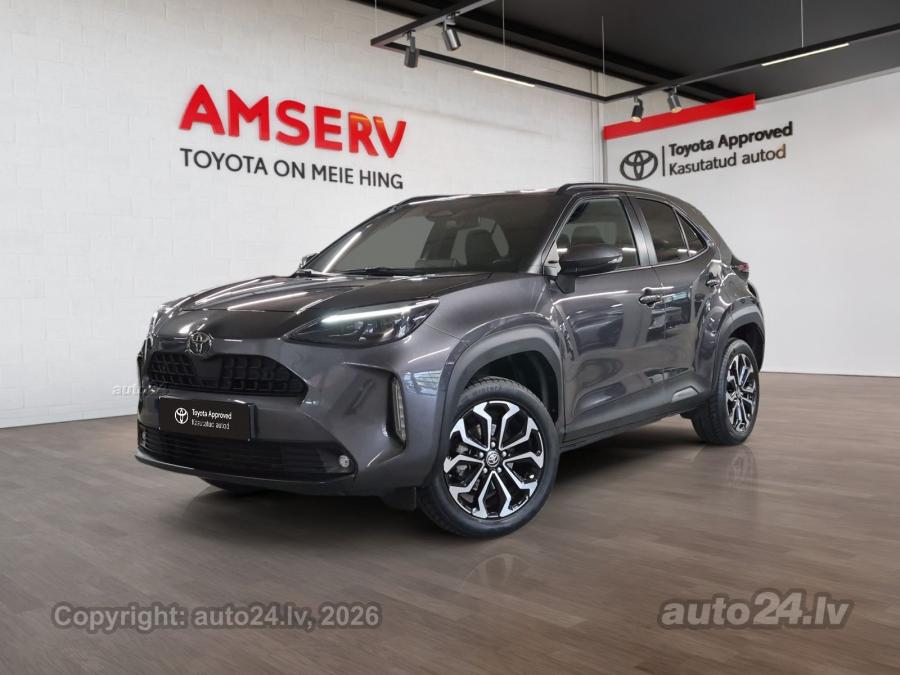 Серый Тойота Yaris Cross 2025 в Таллин, объемом двигателя 1.50 л и пробегом 29 тыс. км за 24990 €, фото 1 на AUTOMOTO.COM.LV