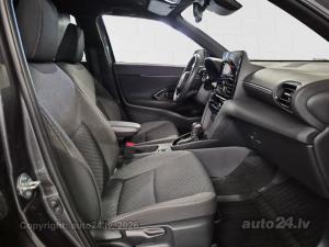 Серый Тойота Yaris Cross 2025 в Таллин, объемом двигателя 1.50 л и пробегом 29 тыс. км за 24990 €, фото 7 на AUTOMOTO.COM.LV