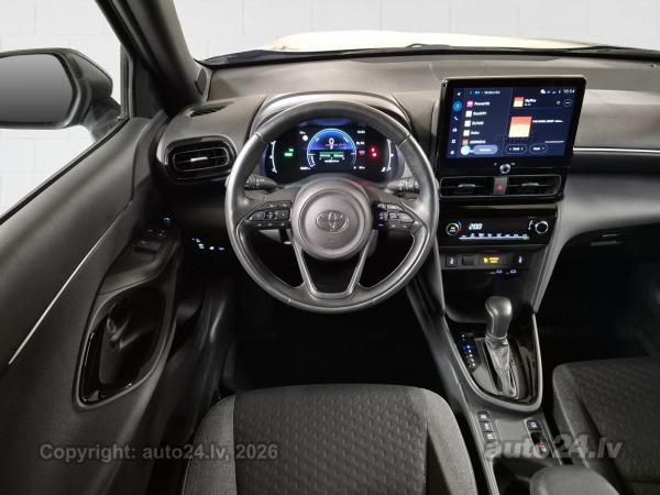 Toyota Yaris Cross 2025 Tallina vietnē Pelēks Toyota Yaris Cross 2025 Tallina, ar dzinēja tilpumu 1.50 L un nobraukumu 29 tūkst. km par 24990 €, foto 10 vietnē AUTOMOTO.COM.LV