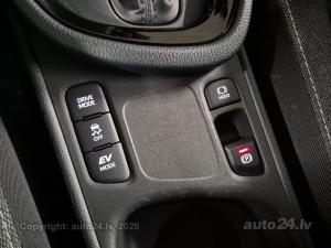 Серый Тойота Yaris Cross 2025 в Таллин, объемом двигателя 1.50 л и пробегом 29 тыс. км за 24990 €, фото 18 на AUTOMOTO.COM.LV