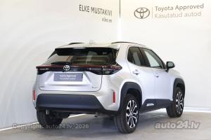 Pelēks Toyota Yaris Cross 2025 Tallina, ar dzinēja tilpumu 1.49 L un nobraukumu 31 tūkst. km par 24500 €, foto 3 vietnē AUTOMOTO.COM.LV