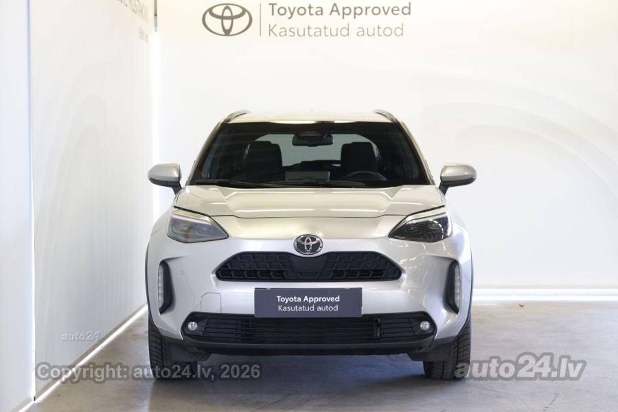 Pelēks Toyota Yaris Cross 2025 Tallina, ar dzinēja tilpumu 1.49 L un nobraukumu 31 tūkst. km par 24500 €, foto 6 vietnē AUTOMOTO.COM.LV