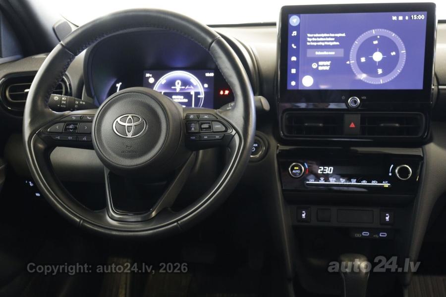 Pelēks Toyota Yaris Cross 2025 Tallina, ar dzinēja tilpumu 1.49 L un nobraukumu 31 tūkst. km par 24500 €, foto 10 vietnē AUTOMOTO.COM.LV