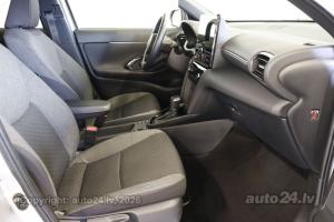 Серый Тойота Yaris Cross 2025 в Таллин, объемом двигателя 1.49 л и пробегом 29 тыс. км за 24700 €, фото 7 на AUTOMOTO.COM.LV