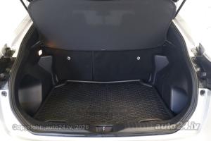 Серый Тойота Yaris Cross 2025 в Таллин, объемом двигателя 1.49 л и пробегом 29 тыс. км за 24700 €, фото 11 на AUTOMOTO.COM.LV
