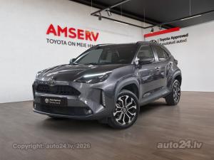 Серый Тойота Yaris Cross 2025 в Таллин, объемом двигателя 1.50 л и пробегом 29 тыс. км за 24490 €, фото  на AUTOMOTO.COM.LV