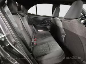 Серый Тойота Yaris Cross 2025 в Таллин, объемом двигателя 1.50 л и пробегом 29 тыс. км за 24490 €, фото 8 на AUTOMOTO.COM.LV