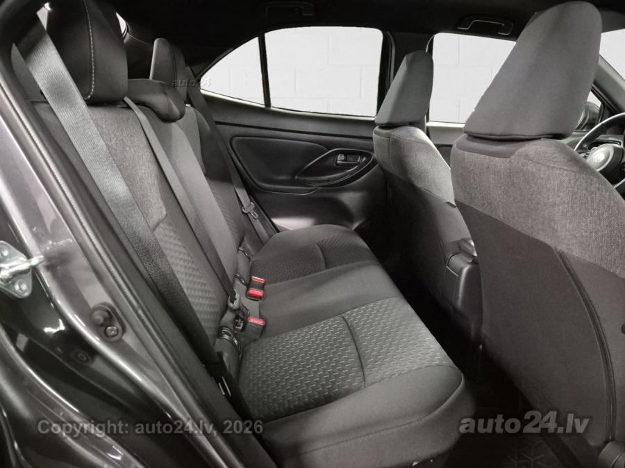 Серый Тойота Yaris Cross 2025 в Таллин, объемом двигателя 1.50 л и пробегом 29 тыс. км за 24490 €, фото 8 на AUTOMOTO.COM.LV