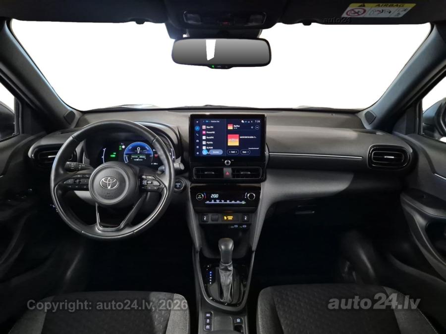Pelēks Toyota Yaris Cross 2025 Tallina, ar dzinēja tilpumu 1.50 L un nobraukumu 29 tūkst. km par 24490 €, foto 9 vietnē AUTOMOTO.COM.LV