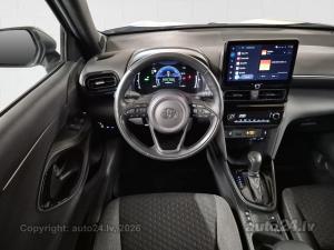 Pelēks Toyota Yaris Cross 2025 Tallina, ar dzinēja tilpumu 1.50 L un nobraukumu 29 tūkst. km par 24490 €, foto 10 vietnē AUTOMOTO.COM.LV