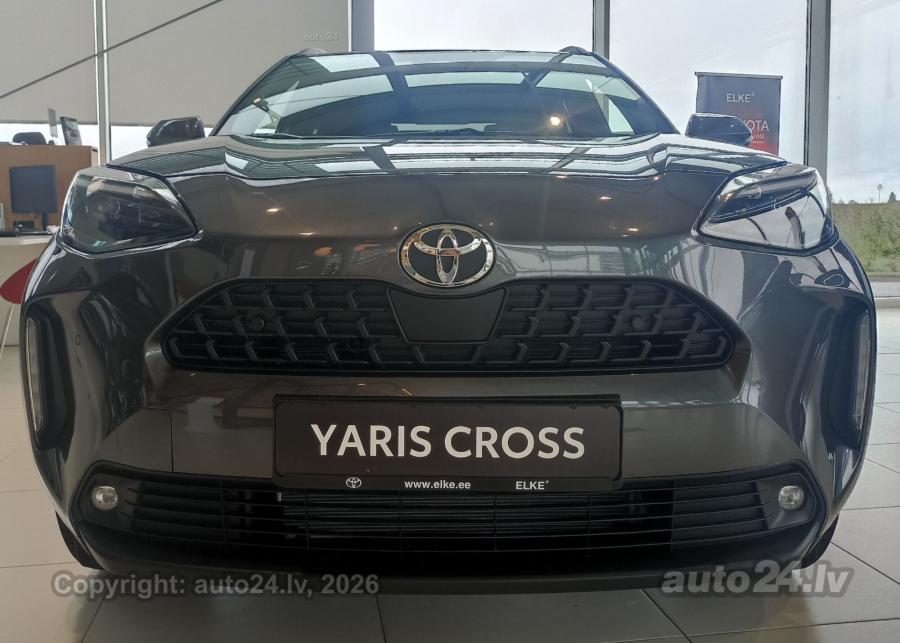 Grey Toyota Yaris Cross 2026 in Narva, with an engine capacity of 1.50 L and mileage of 0 thousand km for 27500 €, photo 4 on AUTOMOTO.COM.LV