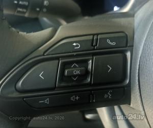 Grey Toyota Yaris Cross 2026 in Narva, with an engine capacity of 1.50 L and mileage of 0 thousand km for 27500 €, photo 16 on AUTOMOTO.COM.LV