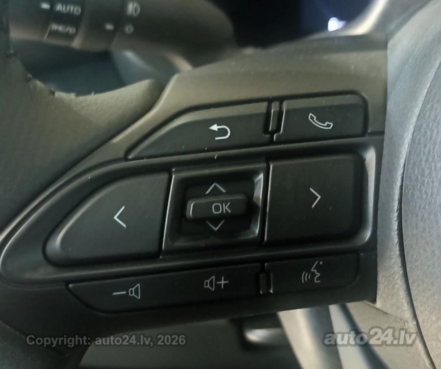 Grey Toyota Yaris Cross 2026 in Narva, with an engine capacity of 1.50 L and mileage of 0 thousand km for 27500 €, photo 16 on AUTOMOTO.COM.LV