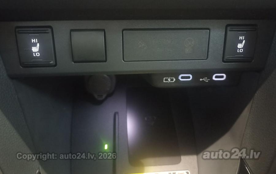 Grey Toyota Yaris Cross 2026 in Narva, with an engine capacity of 1.50 L and mileage of 0 thousand km for 27500 €, photo 19 on AUTOMOTO.COM.LV