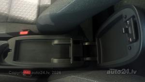 Grey Toyota Yaris Cross 2026 in Narva, with an engine capacity of 1.50 L and mileage of 0 thousand km for 27500 €, photo 27 on AUTOMOTO.COM.LV