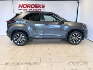Серый Тойота Yaris Cross 2026 в Таллин, объемом двигателя 1.50 л и пробегом 12 тыс. км за 25990 €, фото 5 на AUTOMOTO.COM.LV