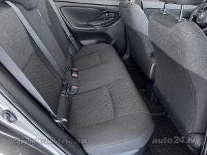 Серый Тойота Yaris Cross 2026 в Таллин, объемом двигателя 1.50 л и пробегом 12 тыс. км за 25990 €, фото 11 на AUTOMOTO.COM.LV