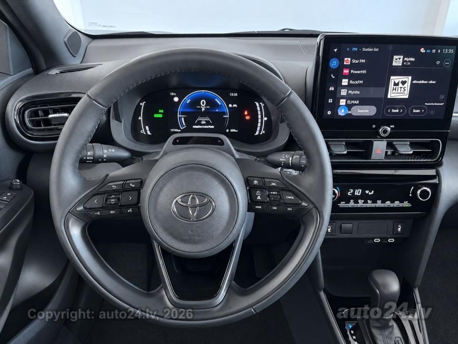 Серый Тойота Yaris Cross 2026 в Таллин, объемом двигателя 1.50 л и пробегом 12 тыс. км за 25990 €, фото 12 на AUTOMOTO.COM.LV