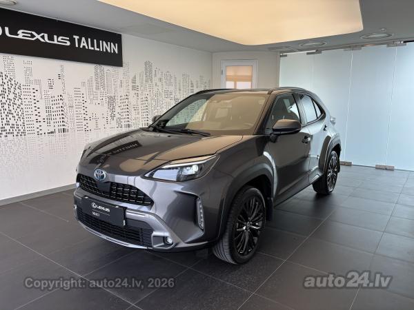 Серый Тойота Yaris Cross 2023 в Таллин, объемом двигателя 1.50 л и пробегом 39 тыс. км за 23900 €, фото 1 на AUTOMOTO.COM.LV