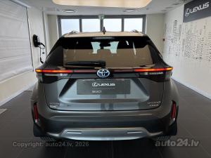 Серый Тойота Yaris Cross 2023 в Таллин, объемом двигателя 1.50 л и пробегом 39 тыс. км за 23900 €, фото 4 на AUTOMOTO.COM.LV