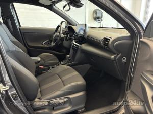 Серый Тойота Yaris Cross 2023 в Таллин, объемом двигателя 1.50 л и пробегом 39 тыс. км за 23900 €, фото 9 на AUTOMOTO.COM.LV