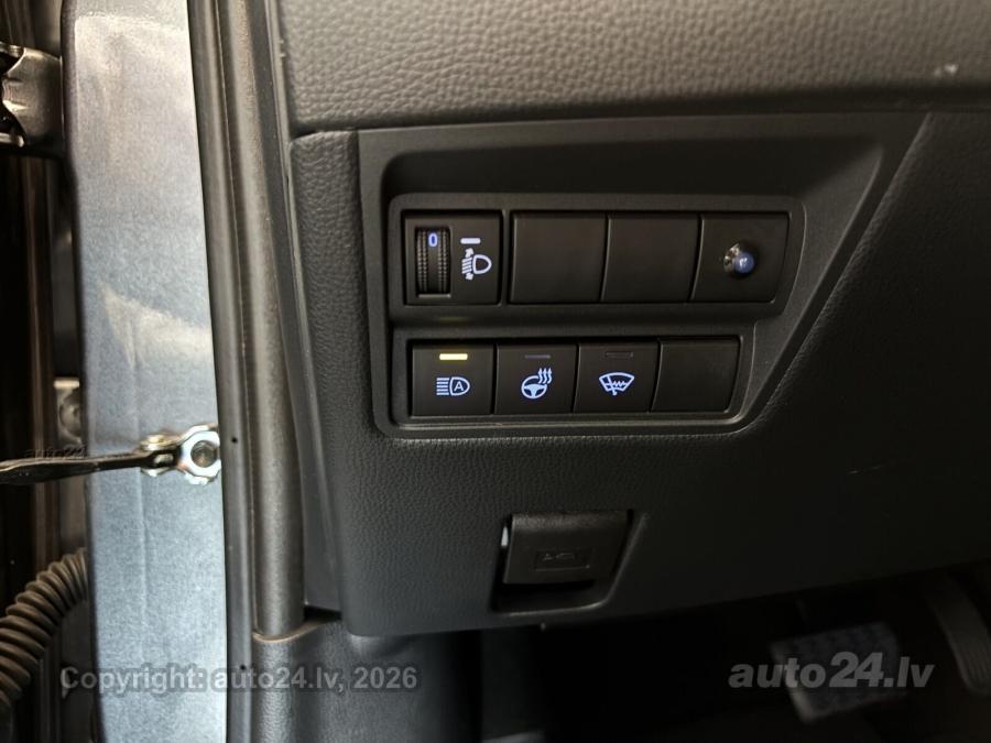 Серый Тойота Yaris Cross 2023 в Таллин, объемом двигателя 1.50 л и пробегом 39 тыс. км за 23900 €, фото 16 на AUTOMOTO.COM.LV