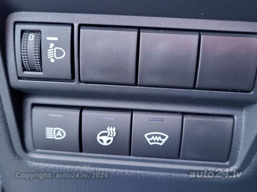 Grey Toyota Yaris Cross 2024 in Tallinn, with an engine capacity of 1.49 L and mileage of 35 thousand km for 23995 €, photo 17 on AUTOMOTO.COM.LV