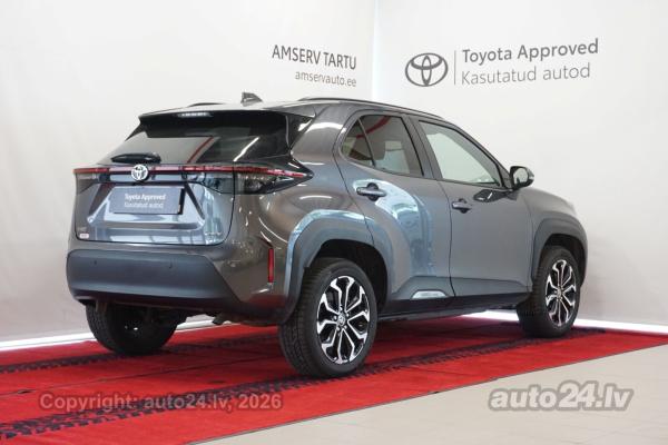 Серый Тойота Yaris Cross 2024 в Тарту, объемом двигателя 1.50 л и пробегом 20 тыс. км за 24490 €, фото 2 на AUTOMOTO.COM.LV