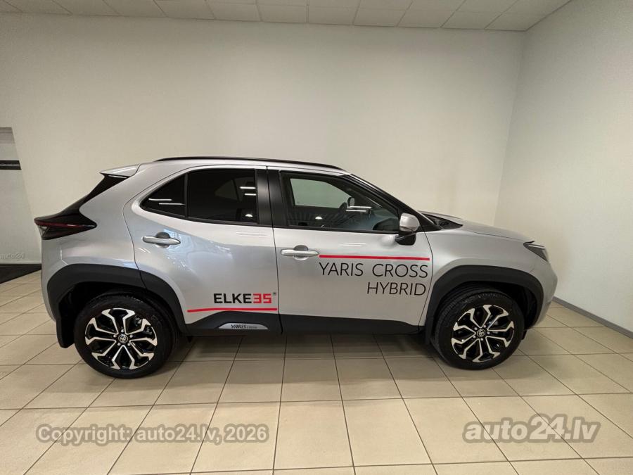 Серый Тойота Yaris Cross 2025 в Курессааре, объемом двигателя 1.50 л и пробегом 600 тыс. км за 25900 €, фото 6 на AUTOMOTO.COM.LV