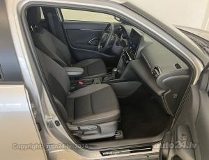 Серый Тойота Yaris Cross 2026 в Раквере, объемом двигателя 1.49 л и пробегом 1 тыс. км за 28990 €, фото 6 на AUTOMOTO.COM.LV