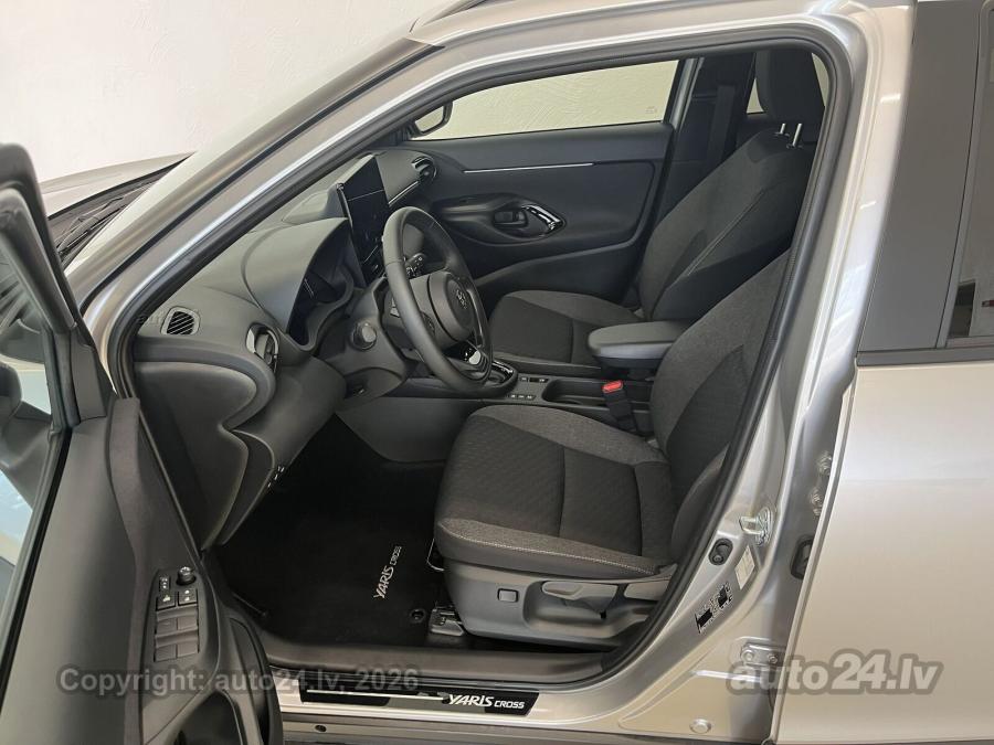 Серый Тойота Yaris Cross 2026 в Раквере, объемом двигателя 1.49 л и пробегом 1 тыс. км за 28990 €, фото 13 на AUTOMOTO.COM.LV