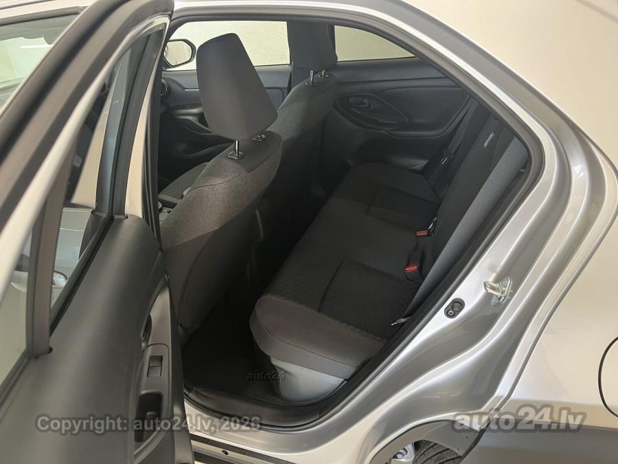 Серый Тойота Yaris Cross 2026 в Раквере, объемом двигателя 1.49 л и пробегом 1 тыс. км за 28990 €, фото 14 на AUTOMOTO.COM.LV