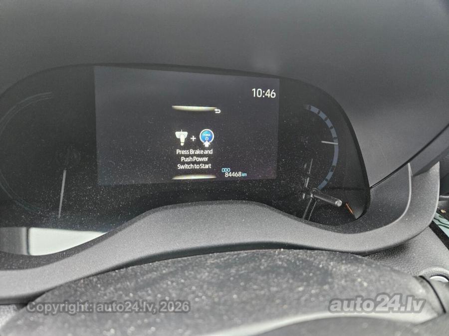 Toyota Yaris Cross 2021 in Rakvere, with an engine capacity of 1.49 L and mileage of 89 thousand km for 20990 €, photo 4 on AUTOMOTO.COM.LV